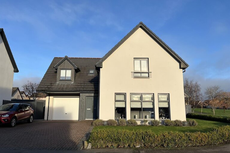 Houses, flats & other property for sale in Elgin & Moray